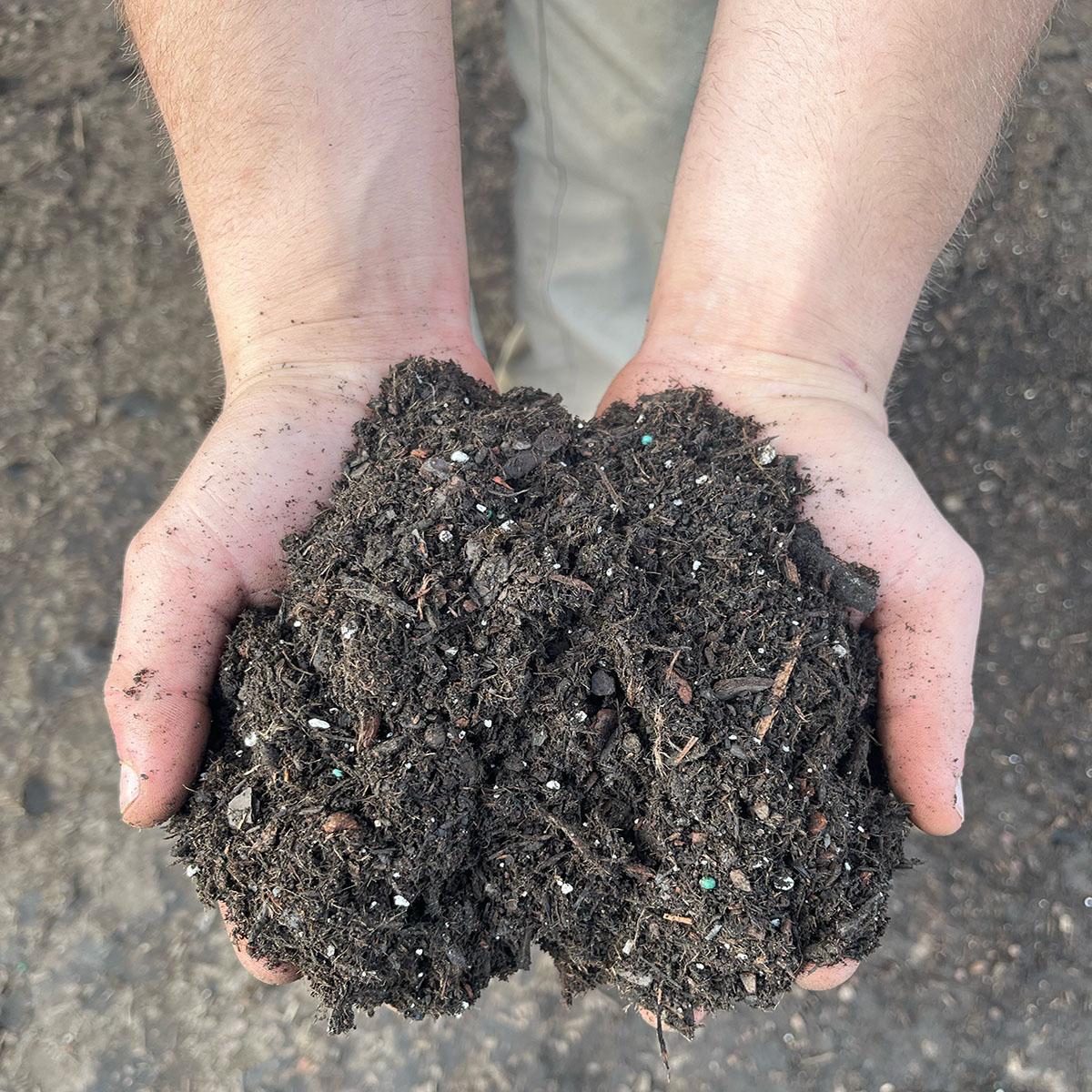 Bulk Potting Soil | Wallace Farm, Inc.